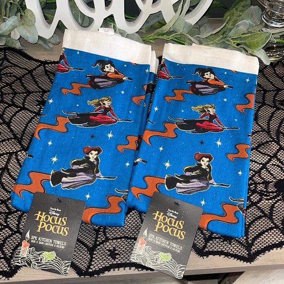 Disney | Kitchen | Disney Hocus Pocus Kitchen Towels | Poshmark